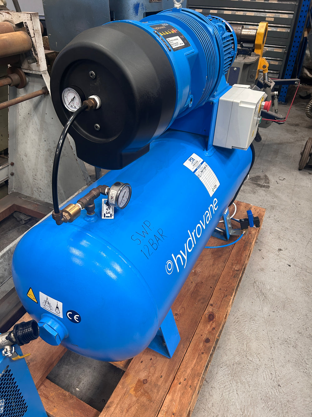 Hydrovane HV04 Rotary Vane Air Compressor Mounted 200L Air Receiver ...